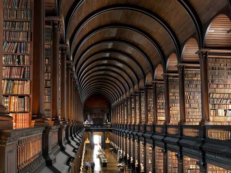 Biblioteket konkurrerar ut läsplattan - Minimalisterna